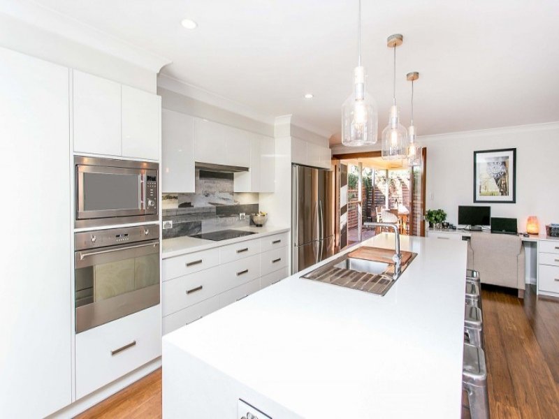 Kitchen Renovation by Hunter Prestige Homes | Hunter Prestige Homes ...